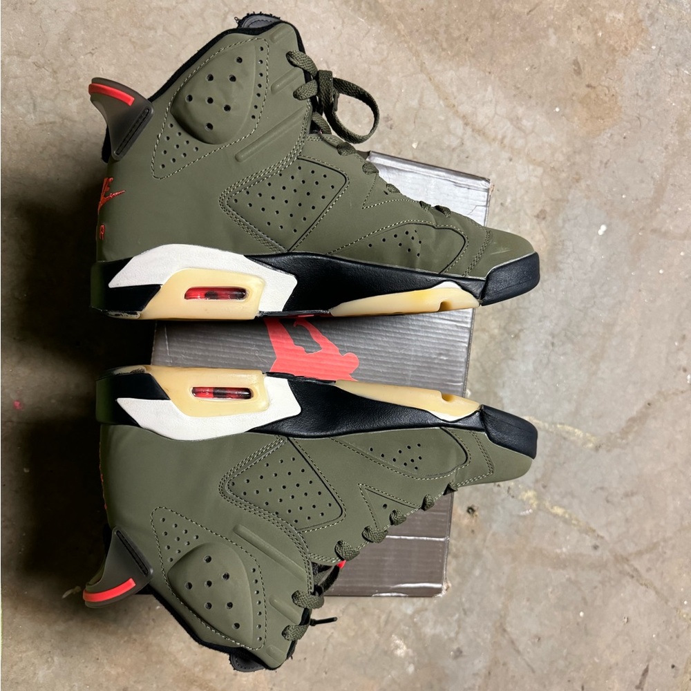 Travis Scott X Air Jordan Retro 6 Olive - Gem